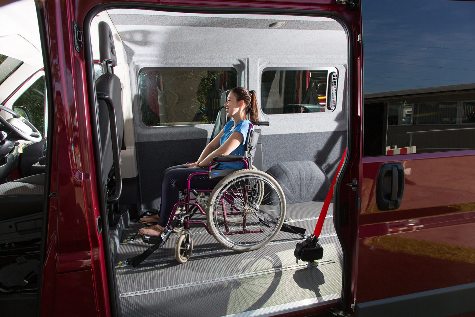 Peugeot Boxer Utah | GM Coachwork | Mobility